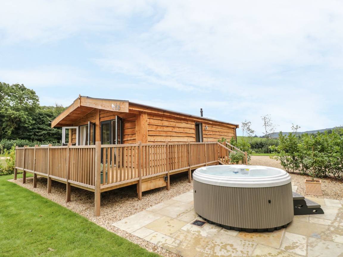 Cottage ∙ 2 Bedrooms ∙ 4 Guests - Gloucestershire