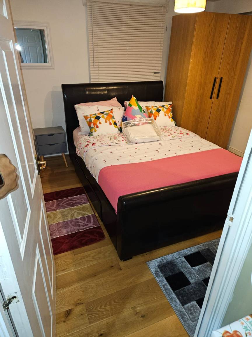 75 M² House ∙ 2 Bedrooms ∙ 6 Guests - Greenwich