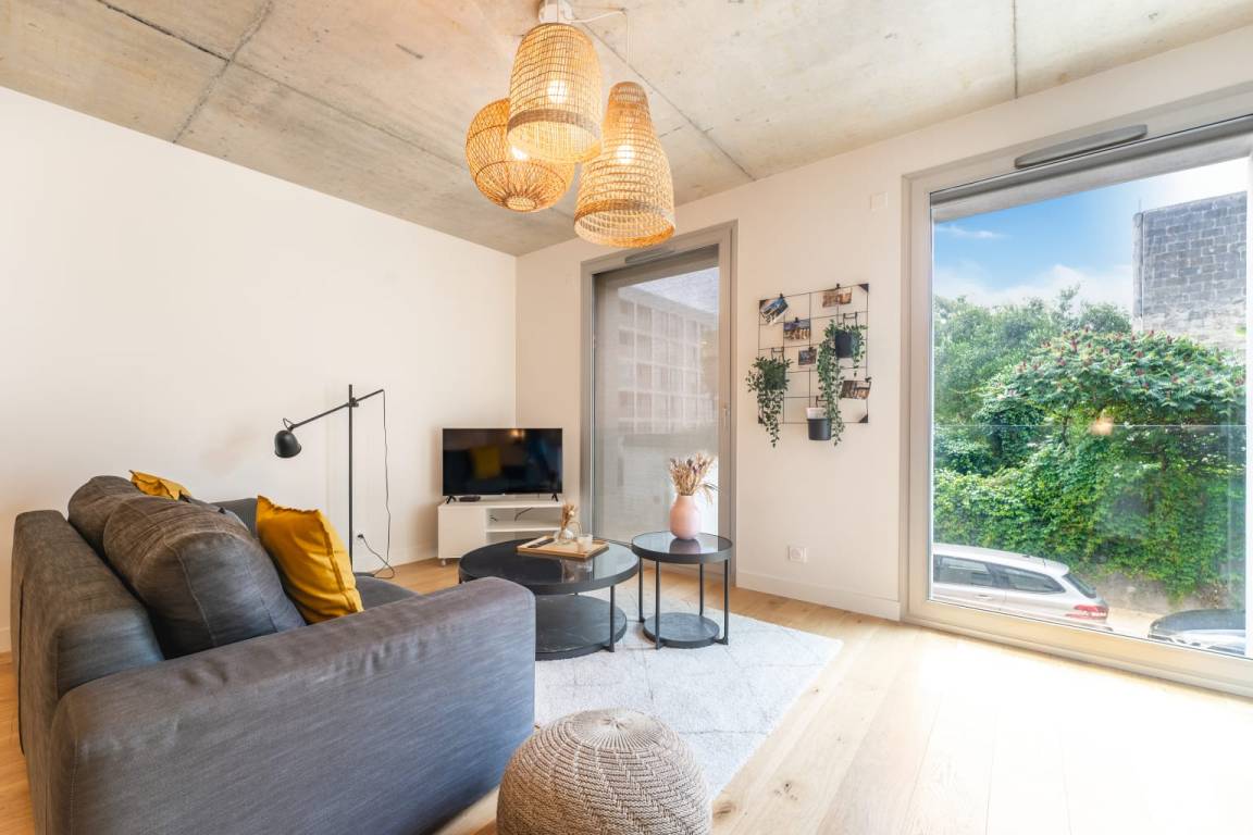 63 M² Apartment ∙ 2 Bedrooms ∙ 6 Guests - Pessac