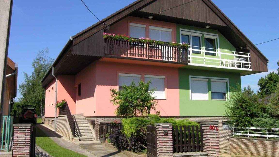 80 M² House ∙ 2 Bedrooms ∙ 4 Guests - Balatonszemes