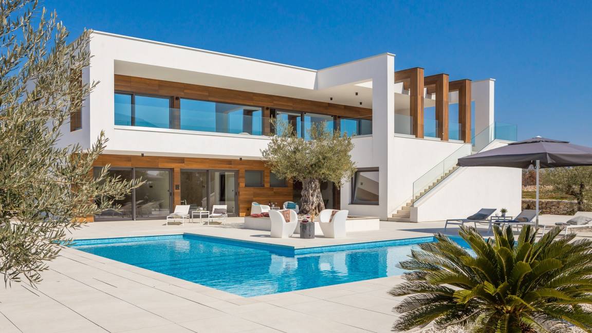 533 M² Villa ∙ 7 Bedrooms ∙ 14 Guests - Fažana