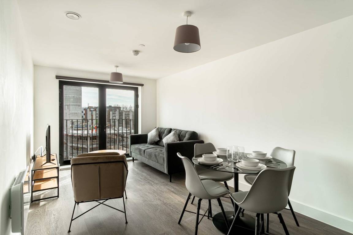 74 M² Apartment ∙ 2 Bedrooms ∙ 4 Guests - Liverpool John Moores University, City Campus