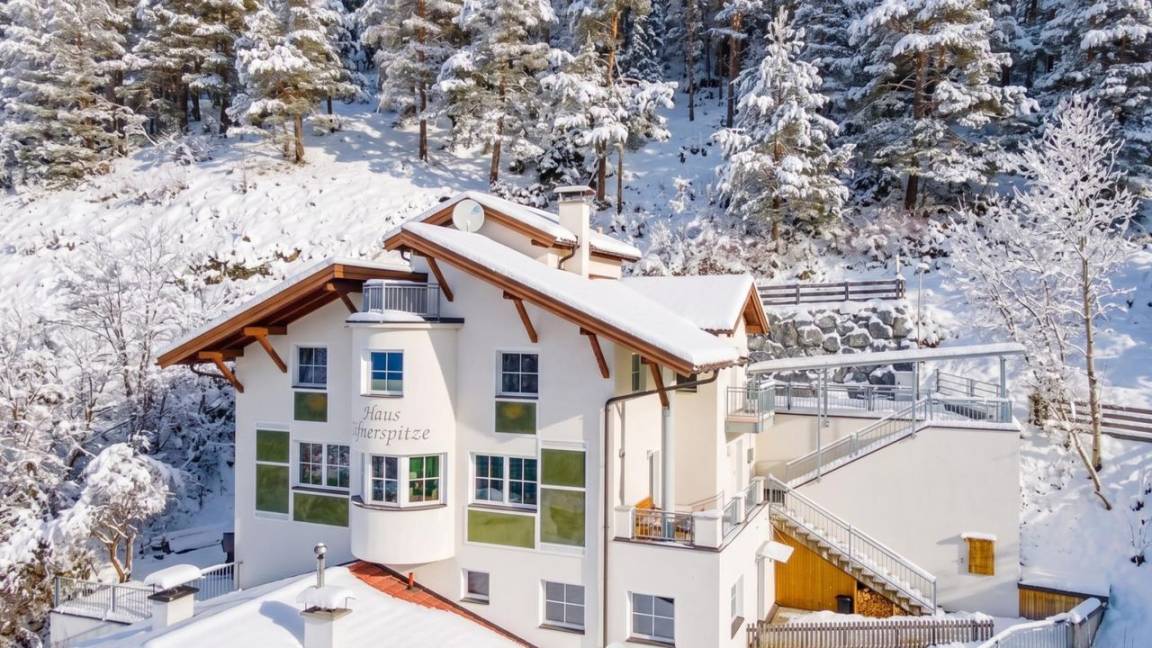 200 M² Ferienhaus ∙ 4 Schlafzimmer ∙ 10 Gäste - Fiss