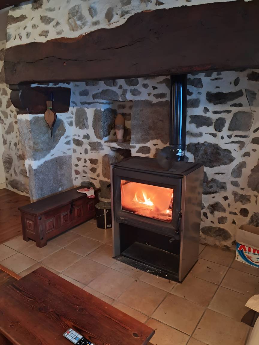 90 M² Ferienhaus ∙ 3 Schlafzimmer ∙ 6 Gäste - Département Cantal