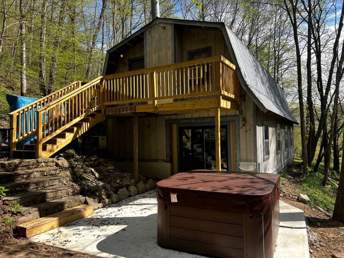 House ∙ 1 Bedroom ∙ 6 Guests - Fairview, TN