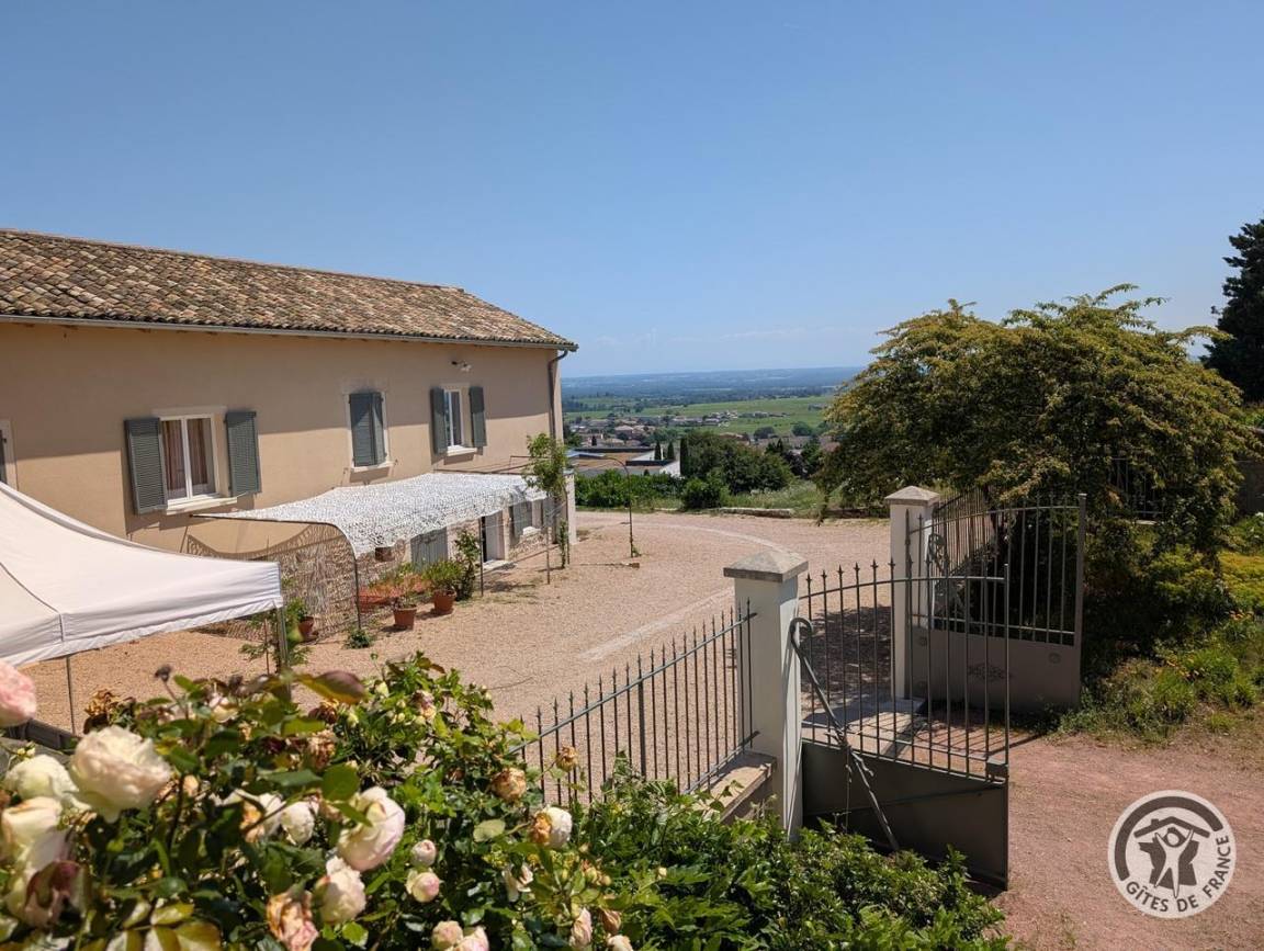 Gîte ∙ 3 Chambres ∙ 8 Personnes - Fleurie