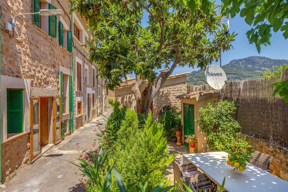210 M² House ∙ 2 Bedrooms ∙ 4 Guests - Sóller