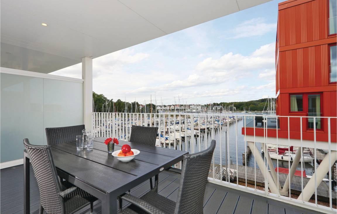 56 M² Apartment ∙ 1 Bedroom ∙ 2 Guests - Lübeck