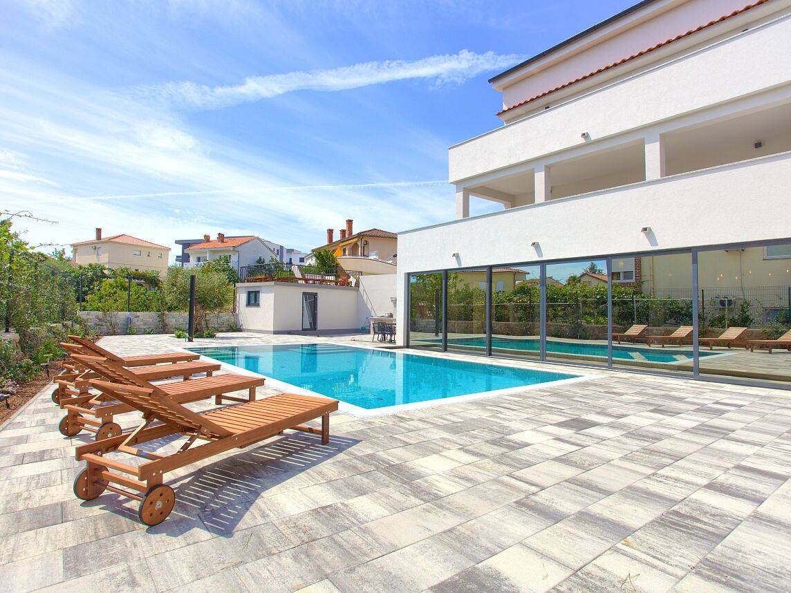 240 M² Villa ∙ 4 Habitaciones ∙ 8 Huéspedes - Krk