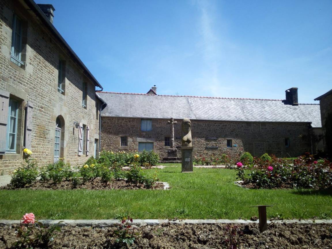 52 M² Gîte ∙ 2 Chambres ∙ 4 Personnes - Saint-Hilaire-du-Harcouët