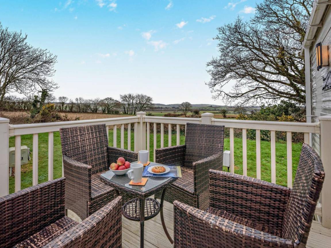 Lodge ∙ 3 Bedrooms ∙ 6 Guests - Hampshire