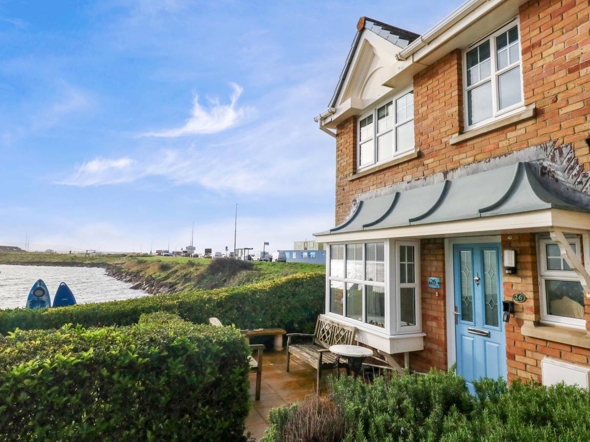 Cottage ∙ 4 Bedrooms ∙ 7 Guests - Weymouth