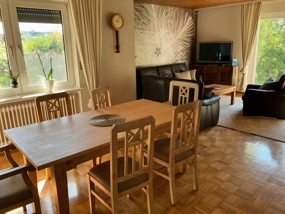 95 M² Ferienwohnung ∙ 2 Schlafzimmer ∙ 4 Gäste - Fritzlar