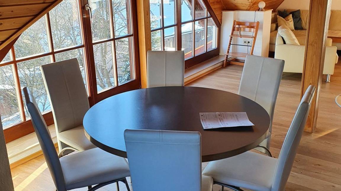 76 M² Apartment ∙ 3 Bedrooms ∙ 6 Guests - Oberwiesenthal