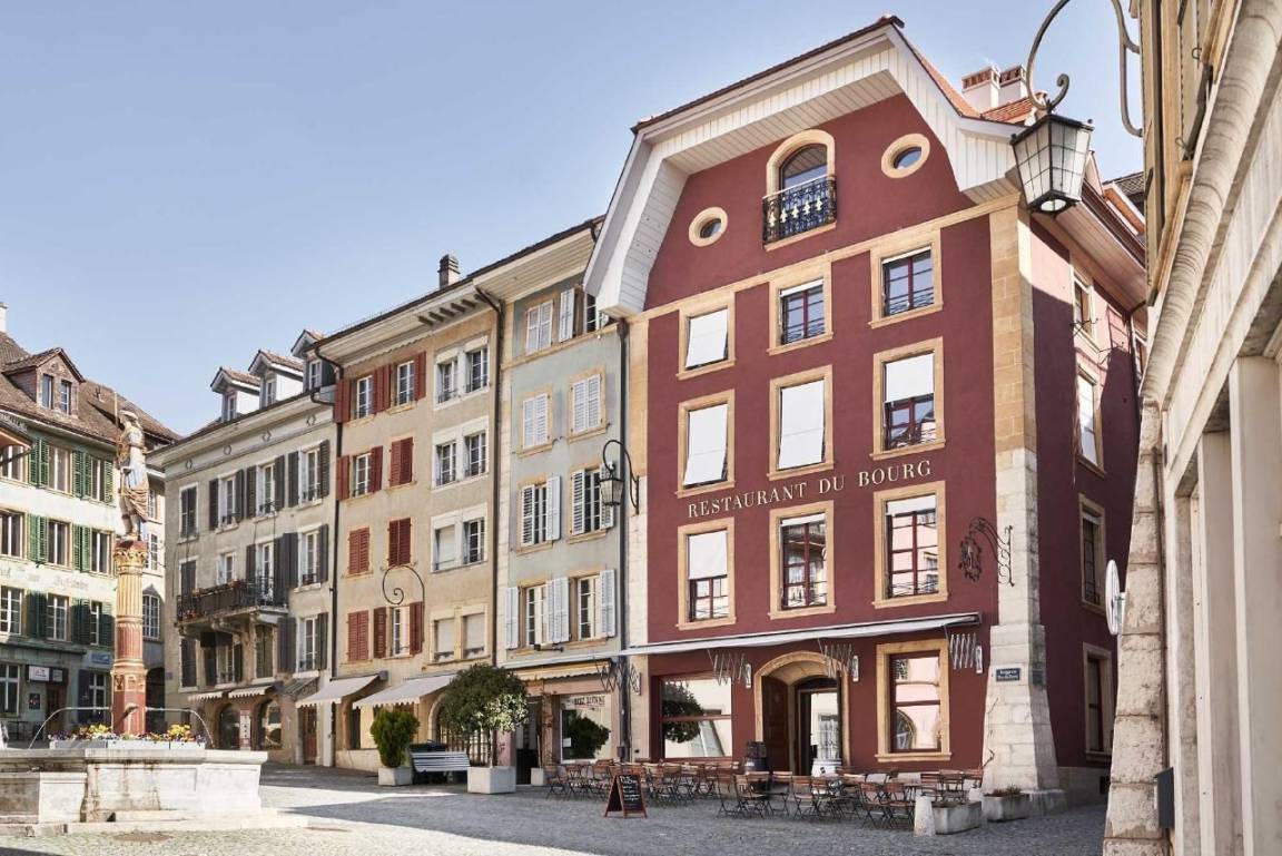 100 M² Ferienwohnung ∙ 1 Schlafzimmer ∙ 2 Gäste - Biel