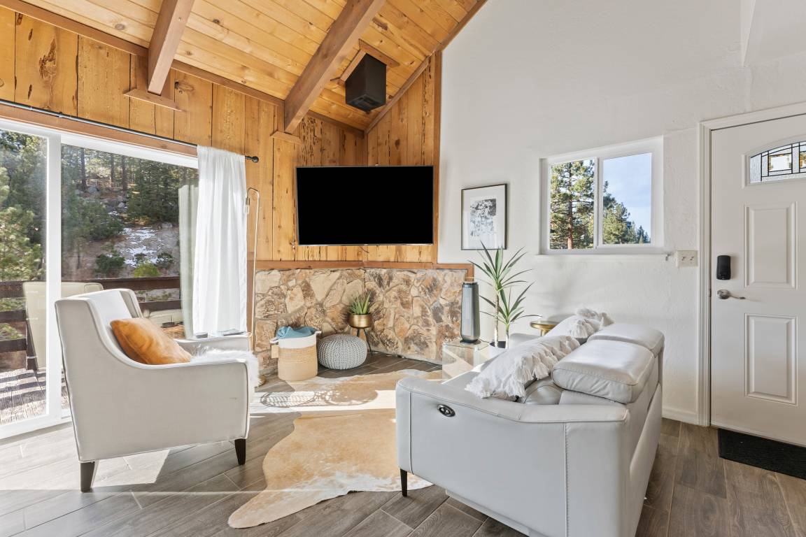 56 M² House ∙ 2 Bedrooms ∙ 6 Guests - Genoa, NV