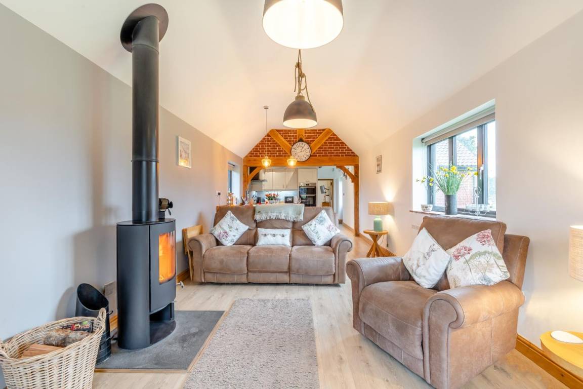 Cottage ∙ 2 Bedrooms ∙ 4 Guests - Norwich