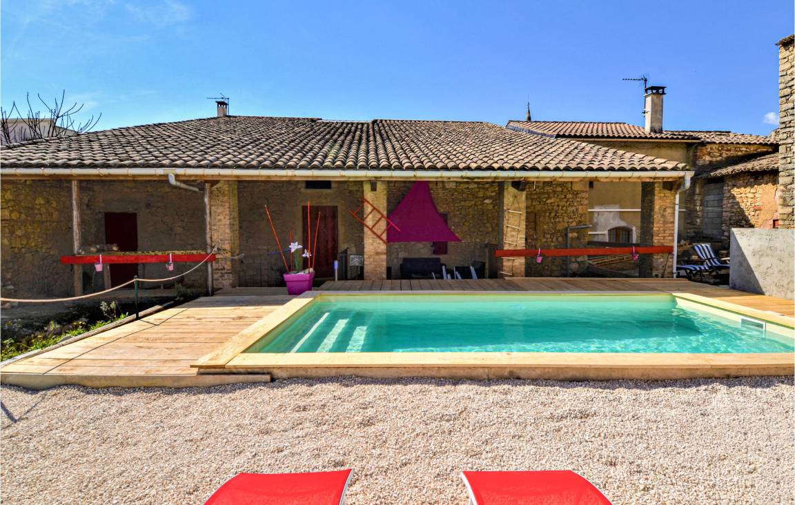 150 M² Maison De Vacances ∙ 6 Chambres ∙ 10 Personnes - Pont-Saint-Esprit