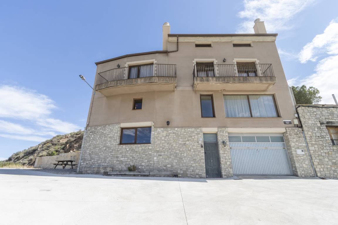 120 M² Casa Rural ∙ 5 Habitaciones ∙ 10 Huéspedes - Talavera