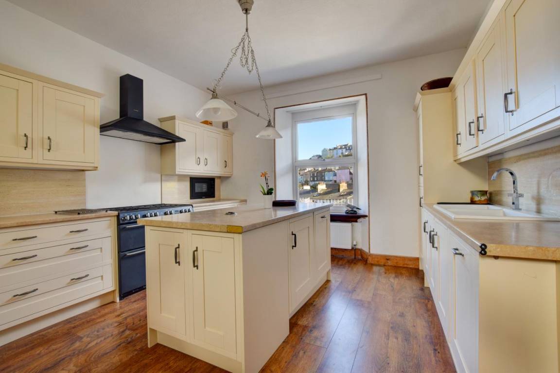 Cottage ∙ 3 Bedrooms ∙ 6 Guests - Dartmouth