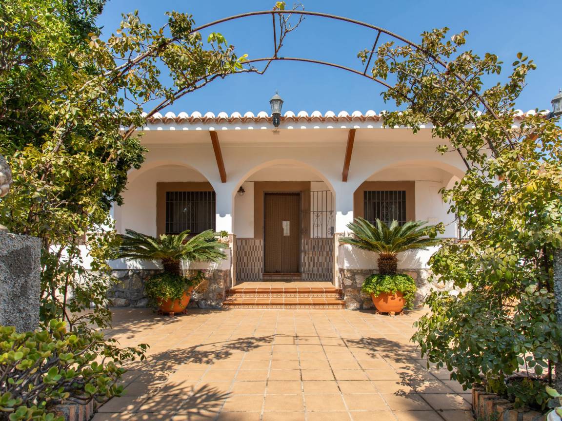 130 M² Casa ∙ 3 Habitaciones ∙ 5 Huéspedes - Motril