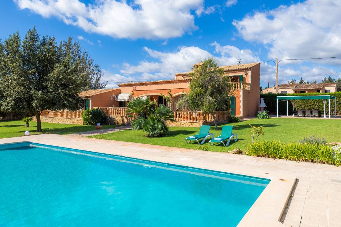 275 M² Ferienhaus ∙ 5 Schlafzimmer ∙ 10 Gäste - Cala Millor