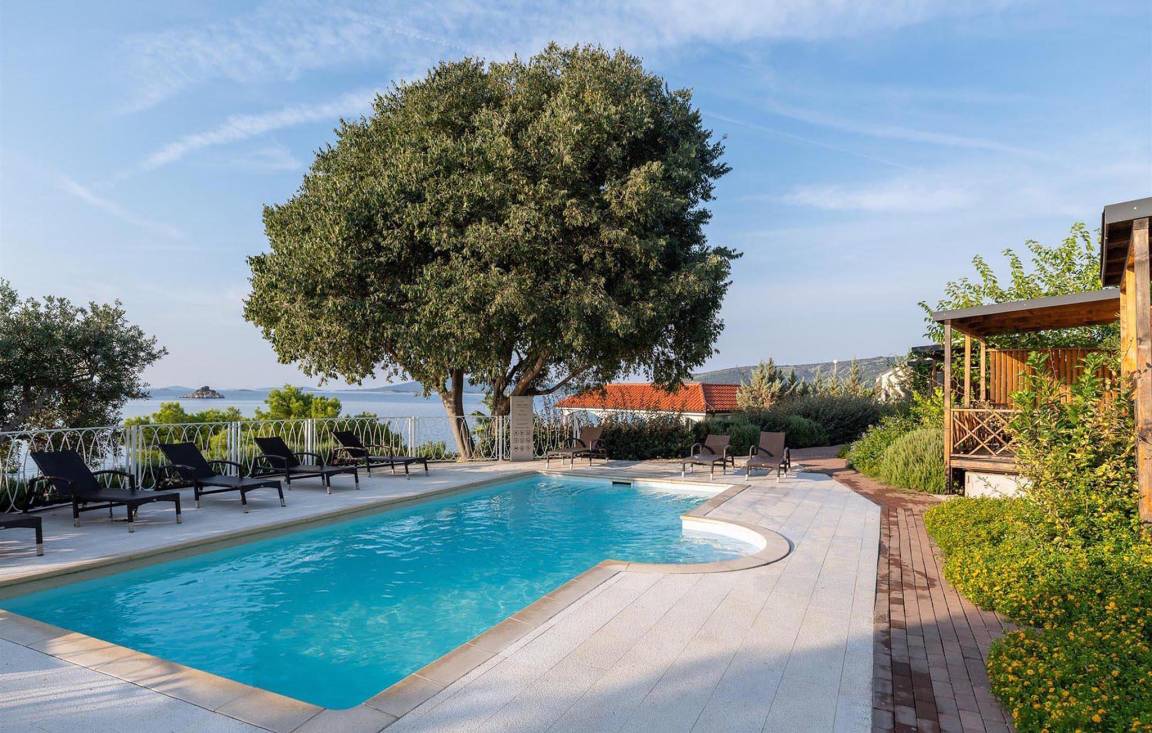 32 M² Camping-unterkunft ∙ 2 Schlafzimmer ∙ 4 Gäste - Trogir