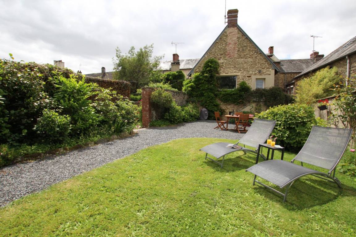 50 M² Gîte ∙ 1 Schlafzimmer ∙ 2 Gäste - Saint-Lô