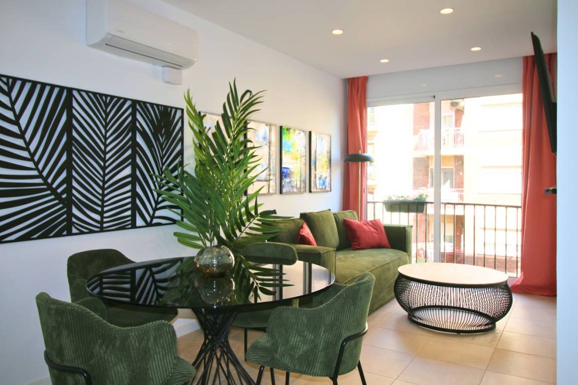 70 M² Apartamento ∙ 2 Habitaciones ∙ 3 Huéspedes - Cerdanyola del Vallès