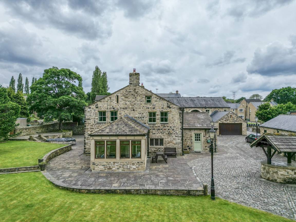 186 M² Ferienhaus ∙ 6 Schlafzimmer ∙ 12 Gäste - Leeds