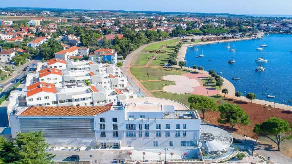 84 M² Apartment ∙ 2 Bedrooms ∙ 4 Guests - Umag