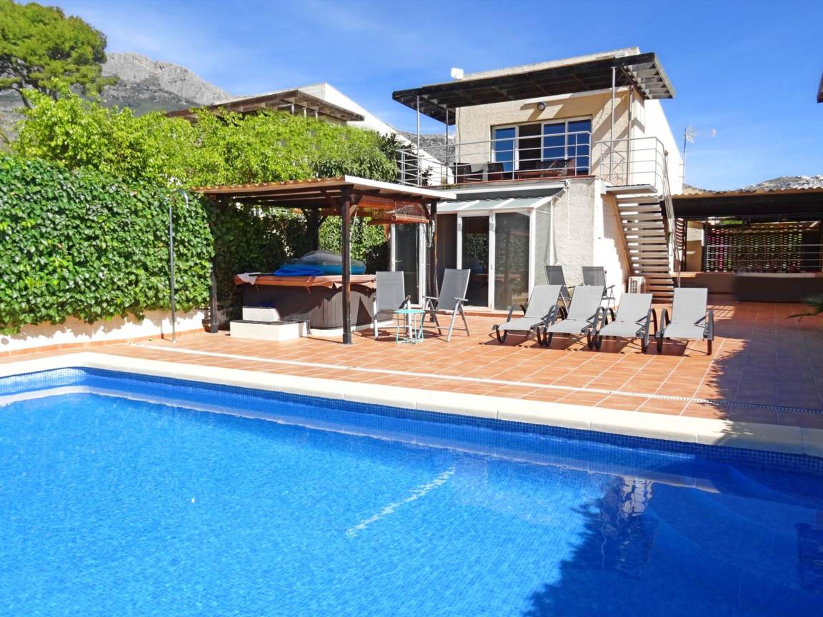 180 M² House ∙ 3 Bedrooms ∙ 5 Guests - Altea