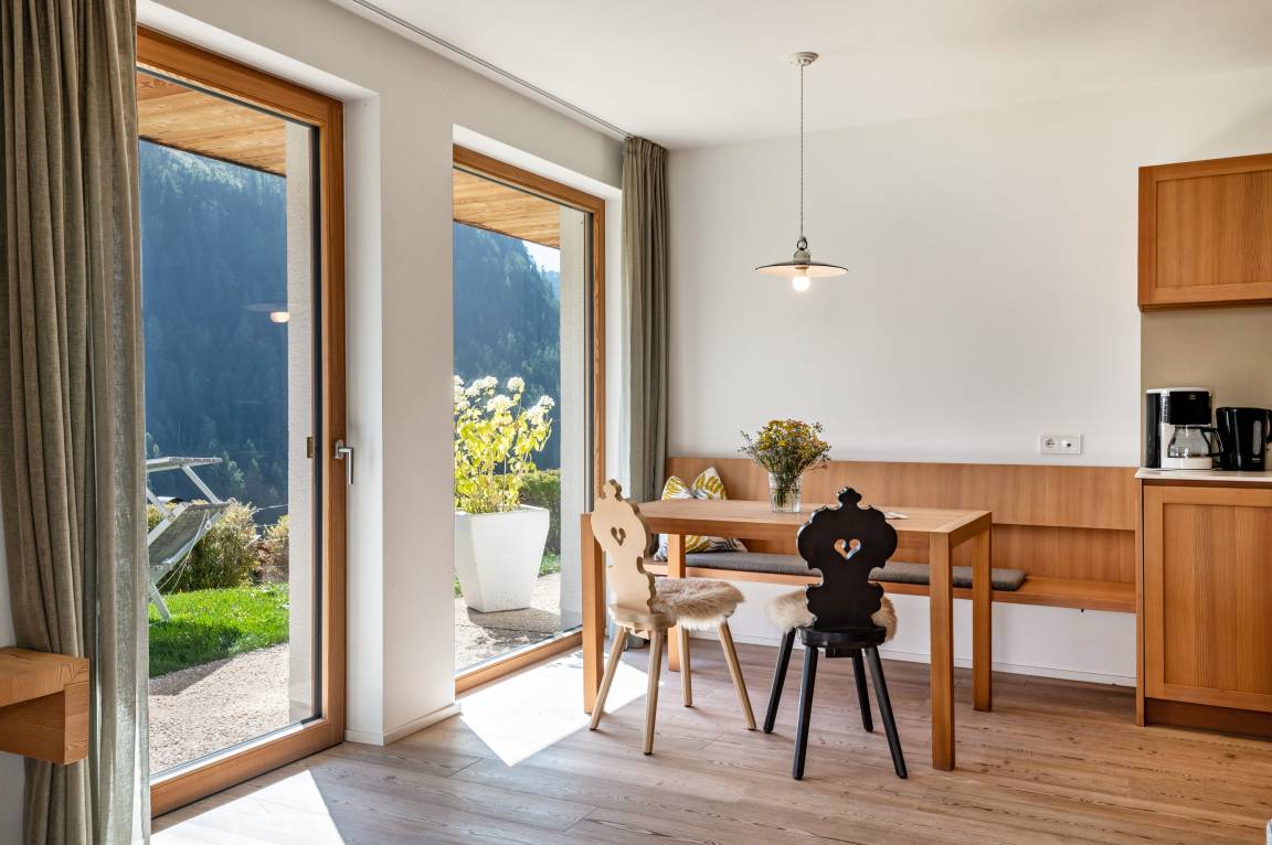 43 M² Ferienwohnung ∙ 1 Schlafzimmer ∙ 2 Gäste - Sankt Christina in Gröden