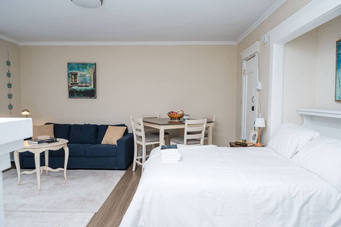 70 M² Studio Flat ∙ 1 Bedroom ∙ 4 Guests - Los Angeles, CA