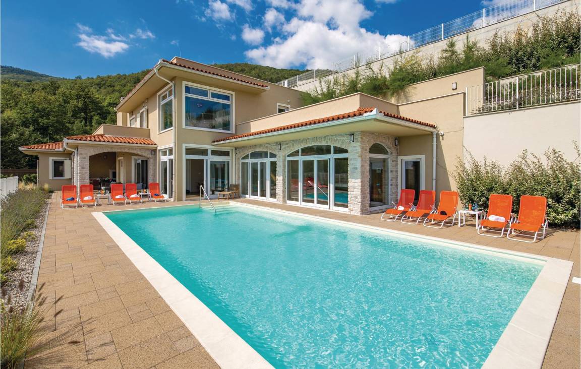 340 M² Dom ∙ 5 Sypialni ∙ 10 Gości - Rijeka