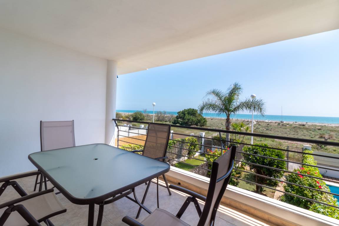 183 M² Bungalow ∙ 3 Habitaciones ∙ 6 Huéspedes - Sagunto
