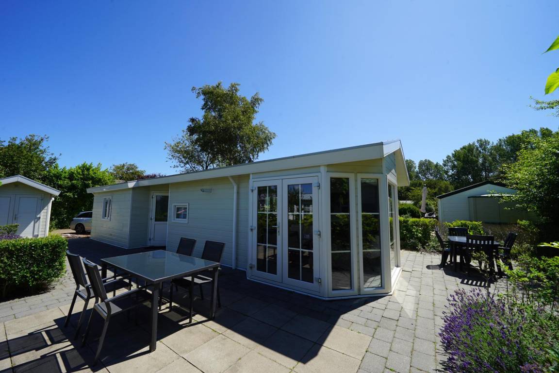 Bungalow ∙ 2 Bedrooms ∙ 4 Guests - Alkmaar