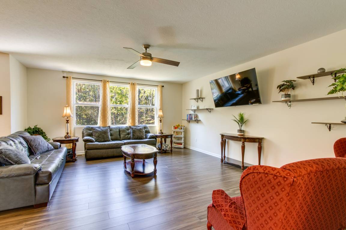 218 M² House ∙ 3 Bedrooms ∙ 14 Guests - Ohio