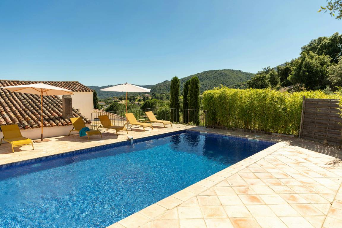 170 M² Huis ∙ 4 Slaapkamers ∙ 9 Gasten - Vidauban