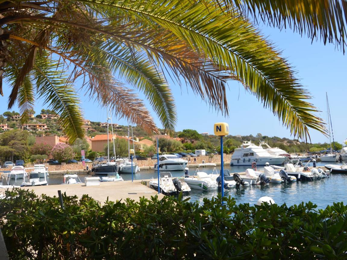 65 M² Ferienhaus ∙ 2 Schlafzimmer ∙ 6 Gäste - Budoni