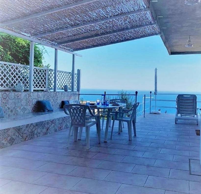 55 M² Apartamento ∙ 2 Habitaciones ∙ 4 Huéspedes - Letojanni