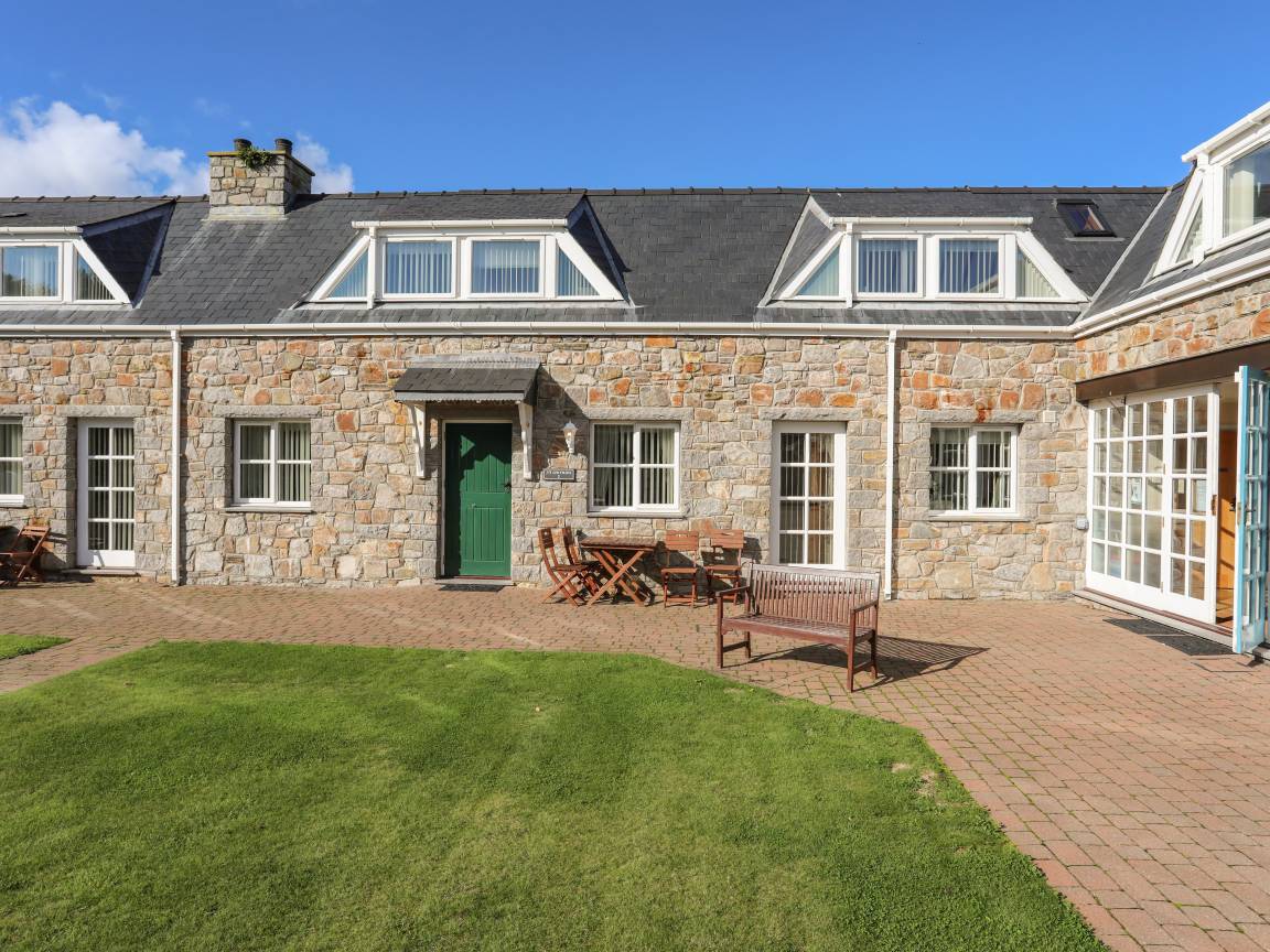 Cottage ∙ 3 Bedrooms ∙ 5 Guests - Trearddur Bay