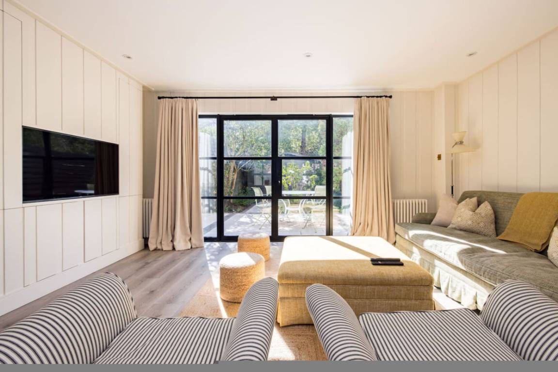 Maison De Vacances ∙ 3 Chambres ∙ 5 Personnes - Londres