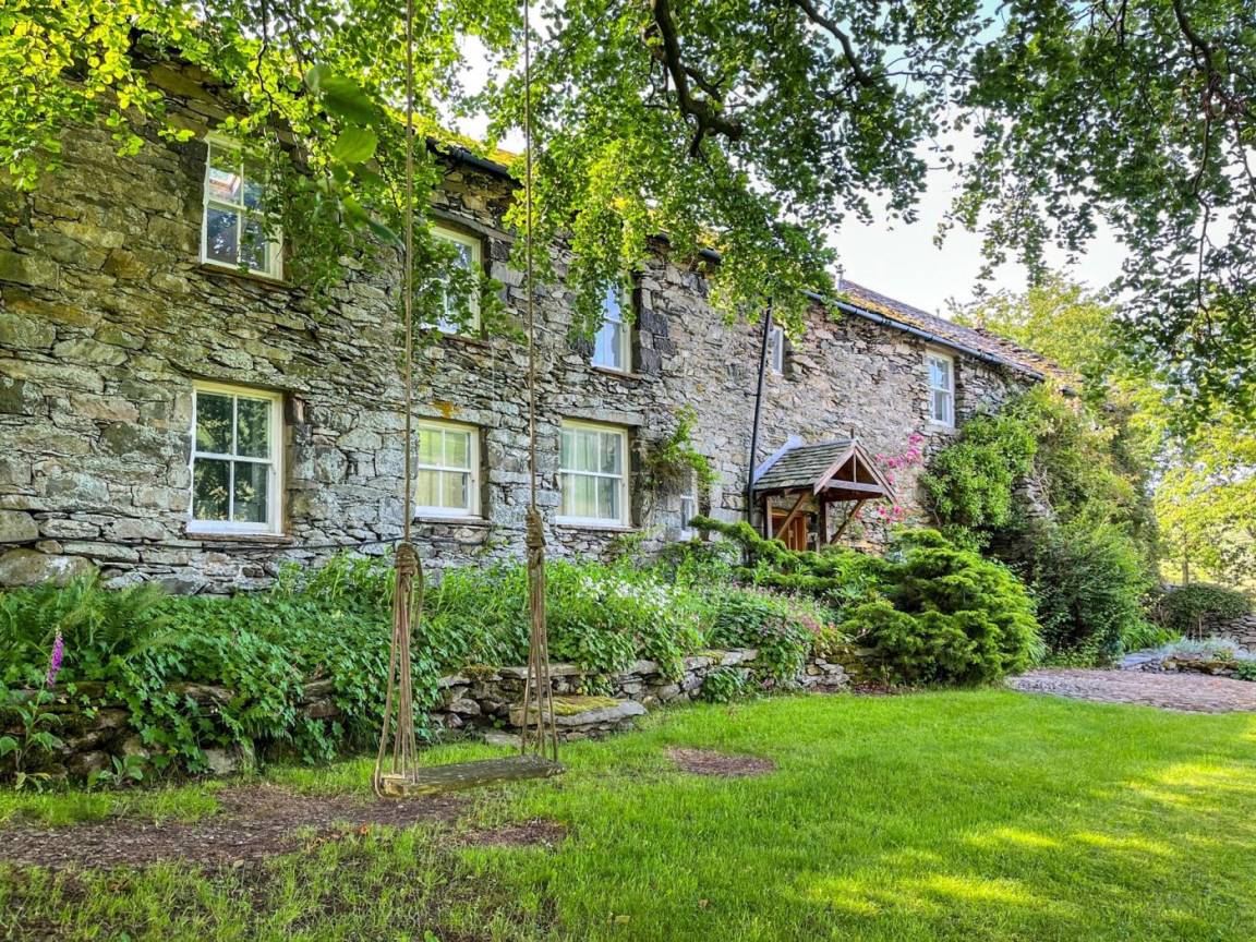 Cottage ∙ 6 Bedrooms ∙ 12 Guests - Pooley Bridge