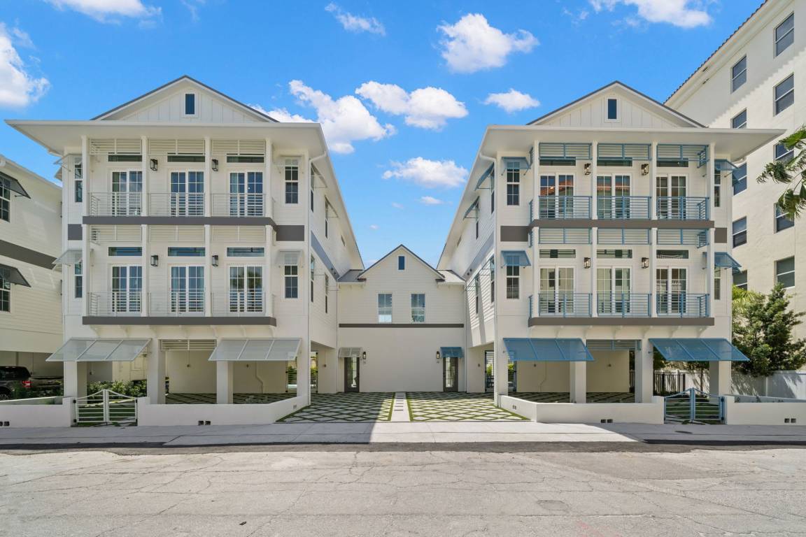 House ∙ 12 Bedrooms ∙ 28 Guests - Clearwater Beach, FL