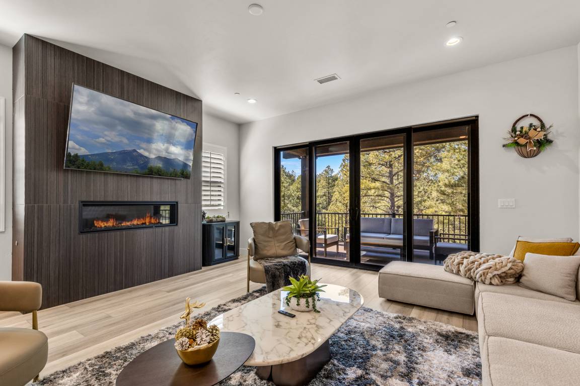 242 M² House ∙ 5 Bedrooms ∙ 22 Guests - Flagstaff, AZ