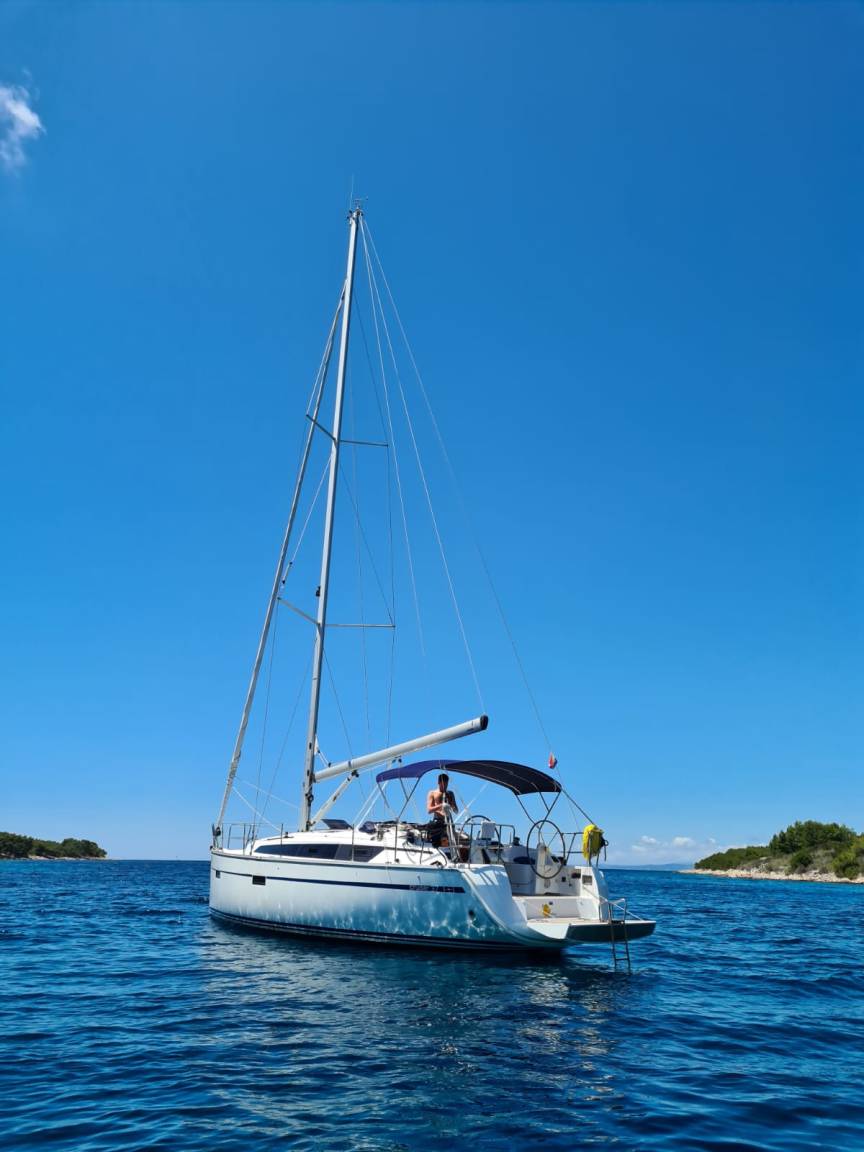 Hausboot ∙ 2 Schlafzimmer ∙ 4 Gäste - Split