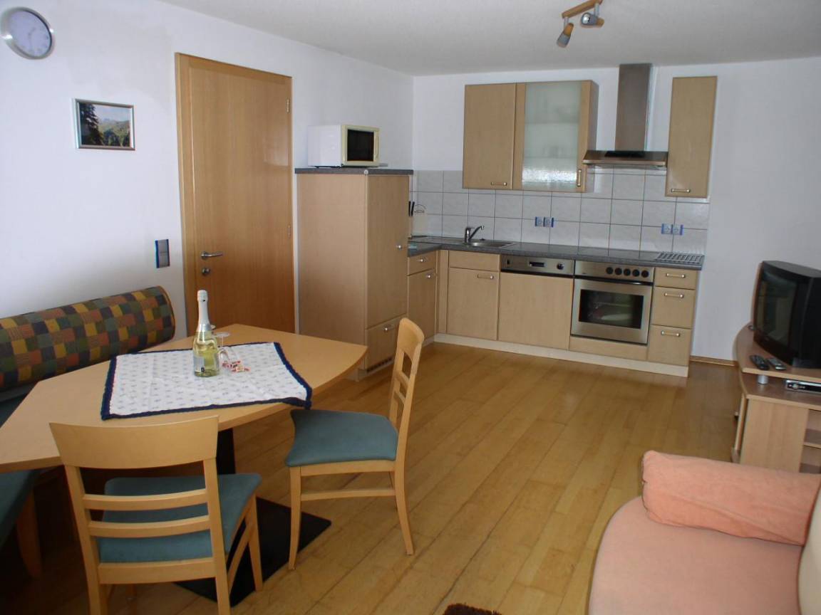 70 M² Apartment ∙ 2 Bedrooms ∙ 5 Guests - Gargellen