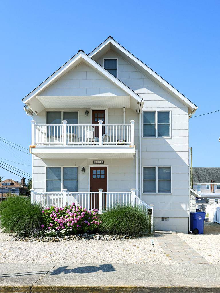House ∙ 3 Bedrooms ∙ 8 Guests - Beach Haven, NJ