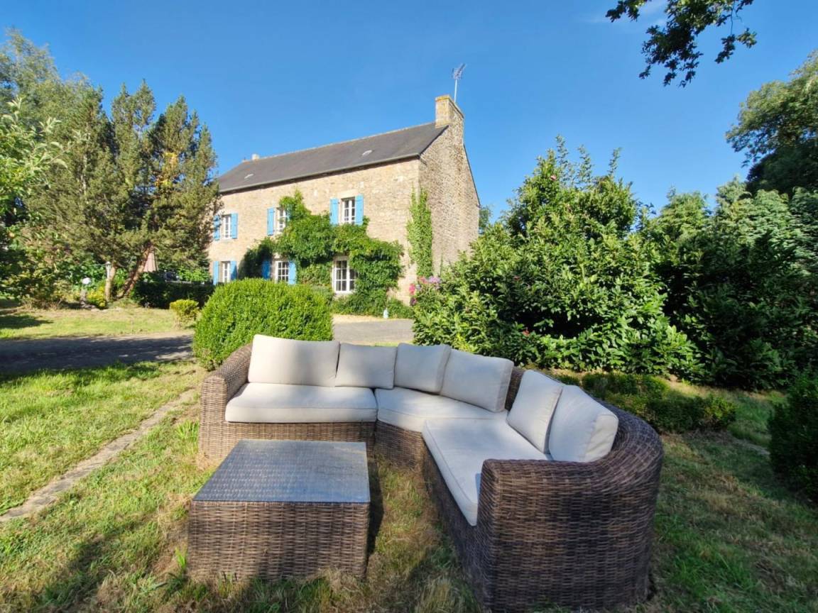 133 M² Gîte ∙ 5 Chambres ∙ 8 Personnes - Plouguenast